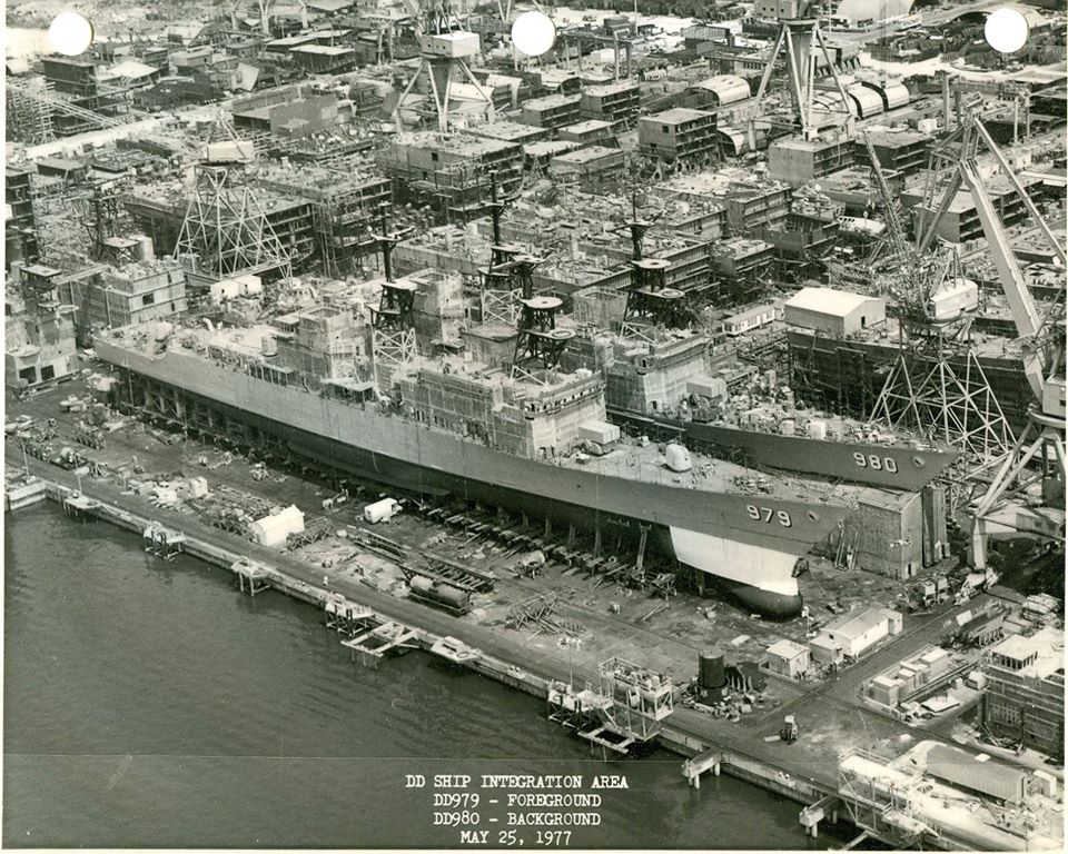USS Conolly (DD-979) and USS Moosbrugger (DD-980) 25 May 1977 Ingalls ...