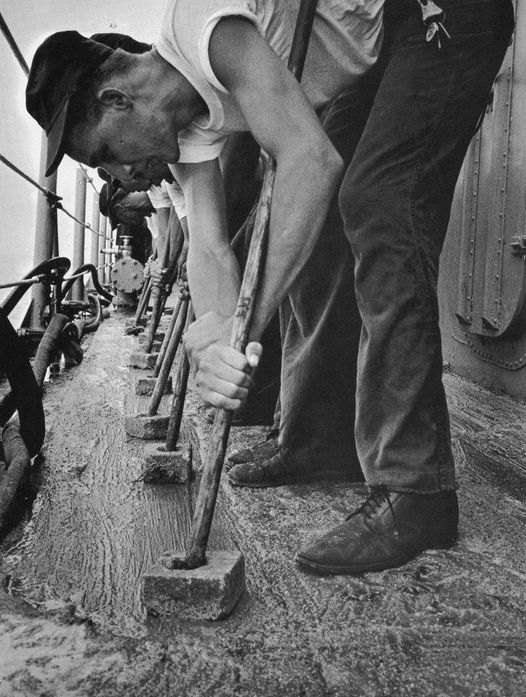 Break out the holystone | laststandonzombieisland