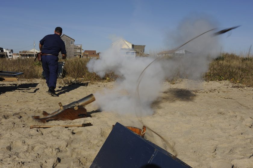 Of surfmen and lifesaving guns: The Lyle line throwing cannon ...