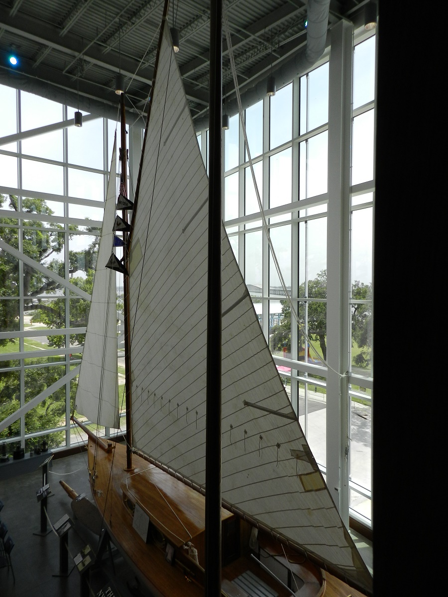 A 30-foot sandbagger with an interesting past | laststandonzombieisland