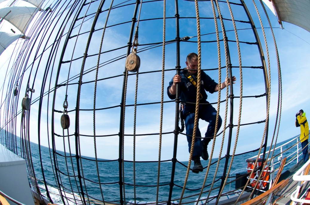 Warship Wednesday Aug 5, 5015: 225 Years of Semper Paratus ...