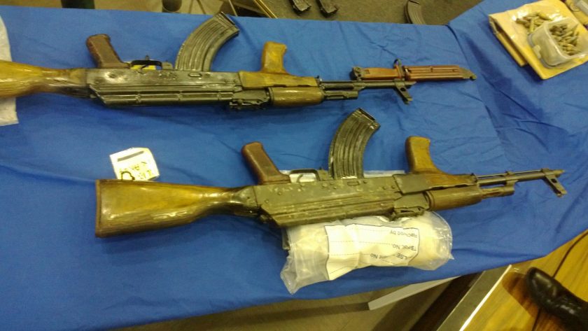 Irish police show off recent IRA weapons seizures, beer keg bomb (1 ...