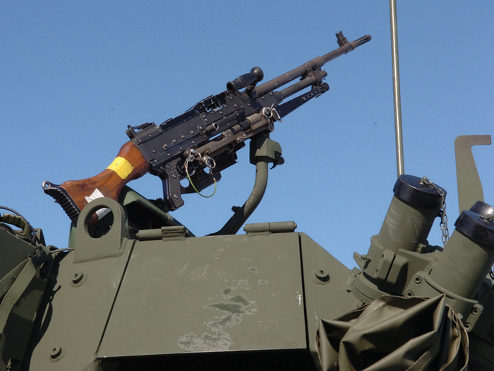 c6-medium-machine-gun-02 FN mag | laststandonzombieisland