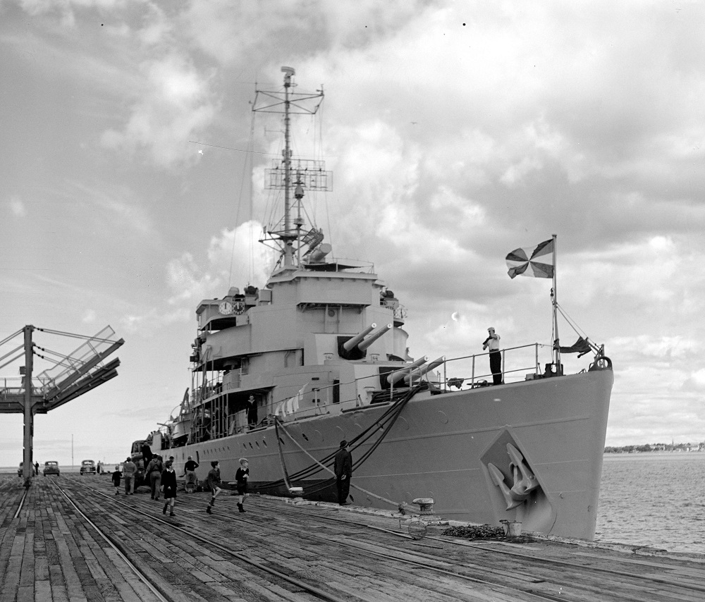 HNLMS Tromp (1937) docked in 1946. This light cruiser was one of the ...