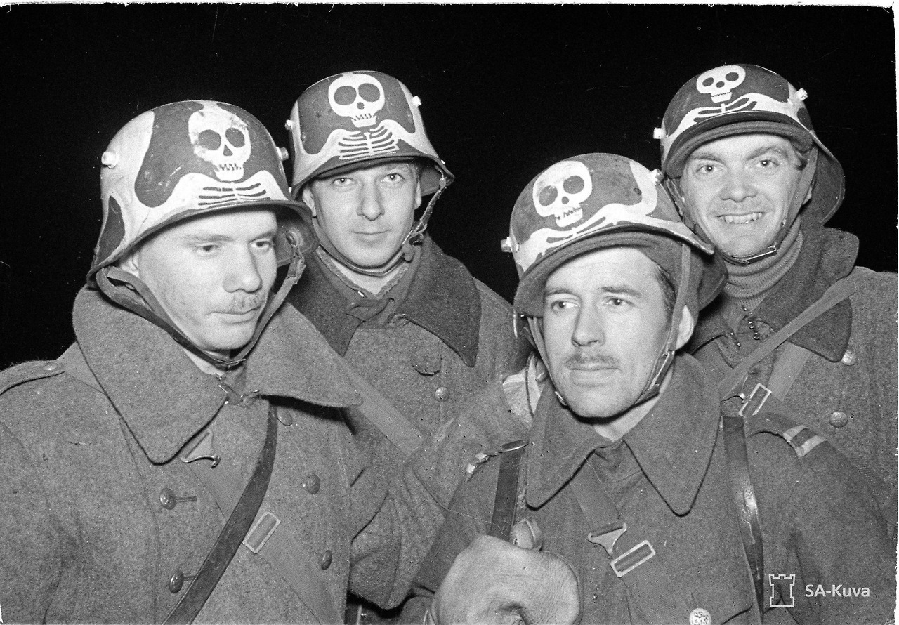 Finnish soldiers belonging to the Company of Death. Summa, Dec 20th ...