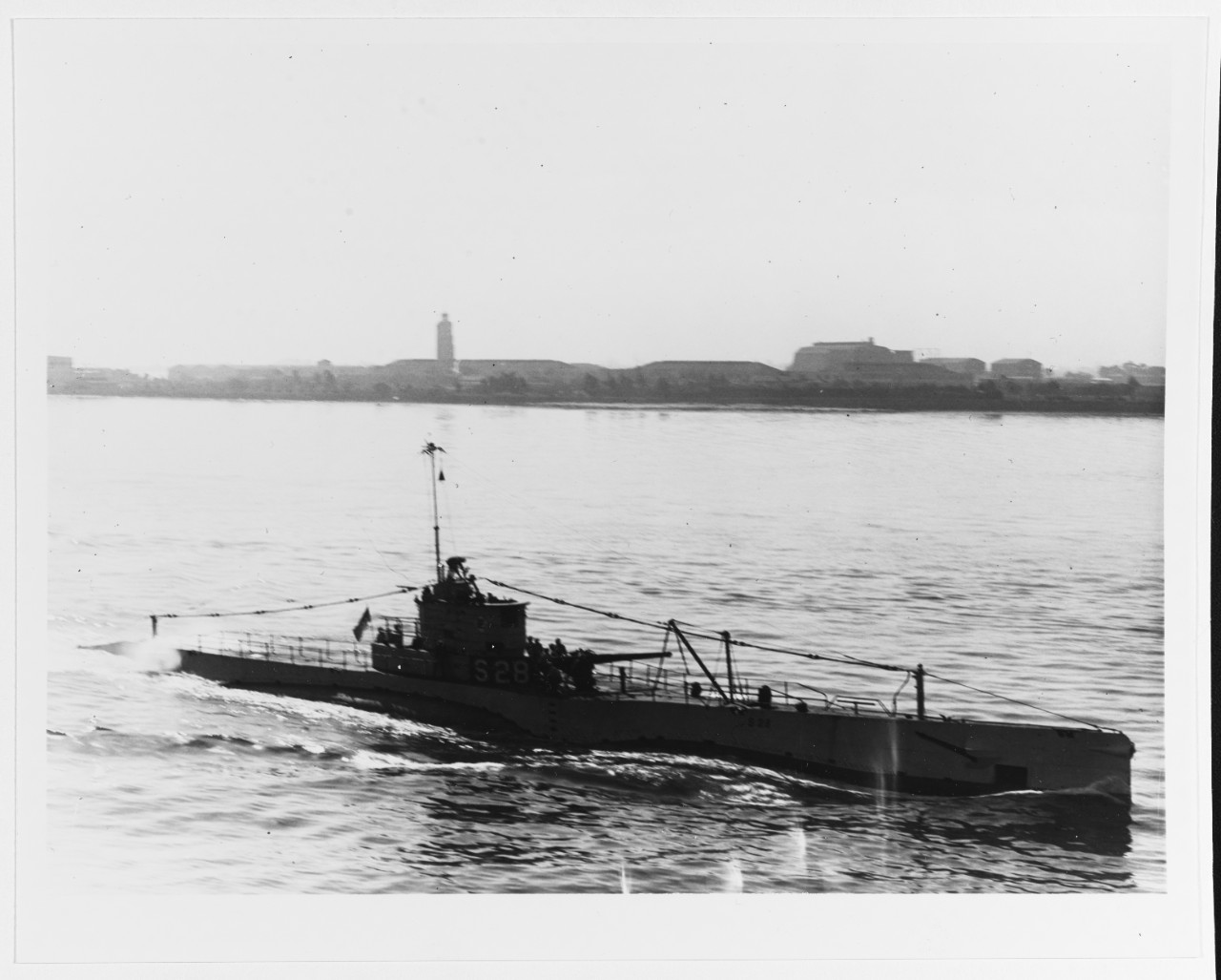 USS S-28 (SS-133) Photographed during the 1920s or 1930s. U.S ...