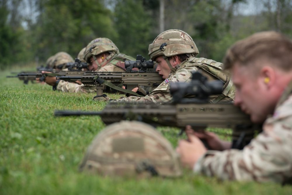 Members-of-the-British-Army-Regular-Force-sharpen-their-marksmanship ...