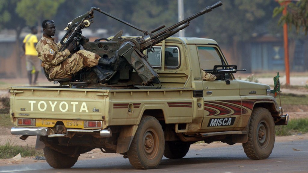 centrafrique-tchad Forces Armees Nationales Chadiennes note the FAMAS ...