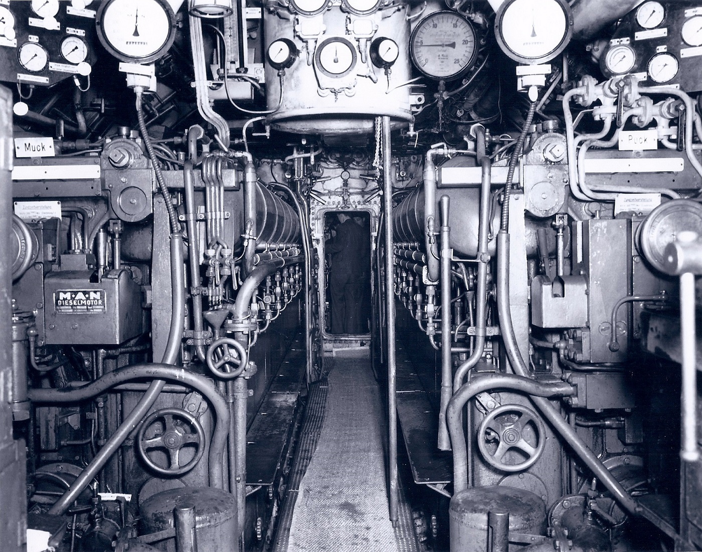 U190-0024 | laststandonzombieisland