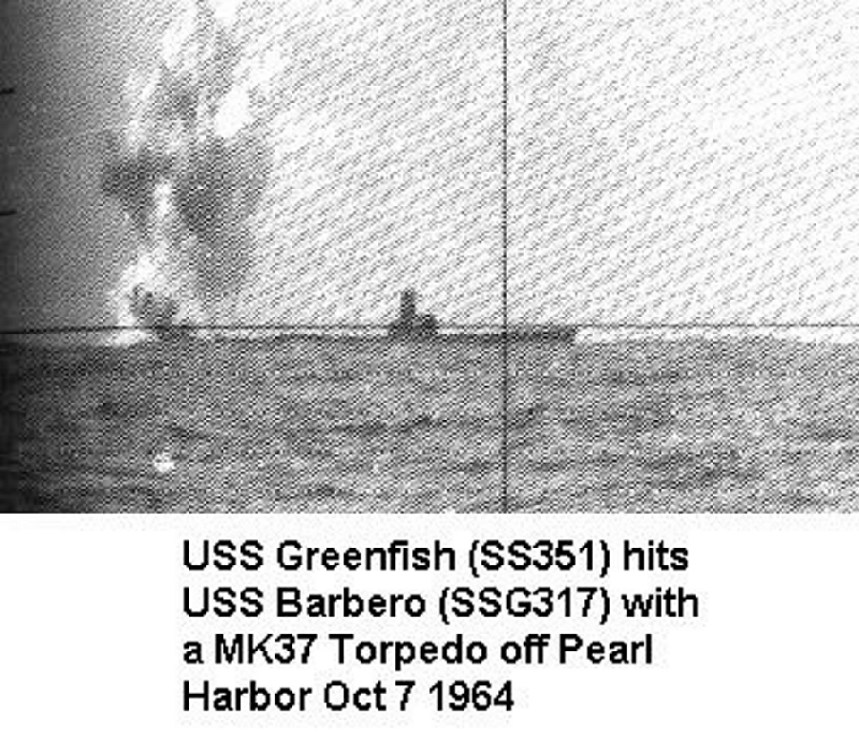 barb35 Periscope view from the USS Greenfish SS 351. She hits USS ...