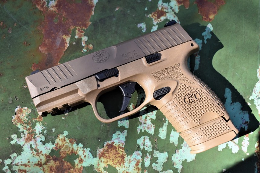 FN Compact | laststandonzombieisland