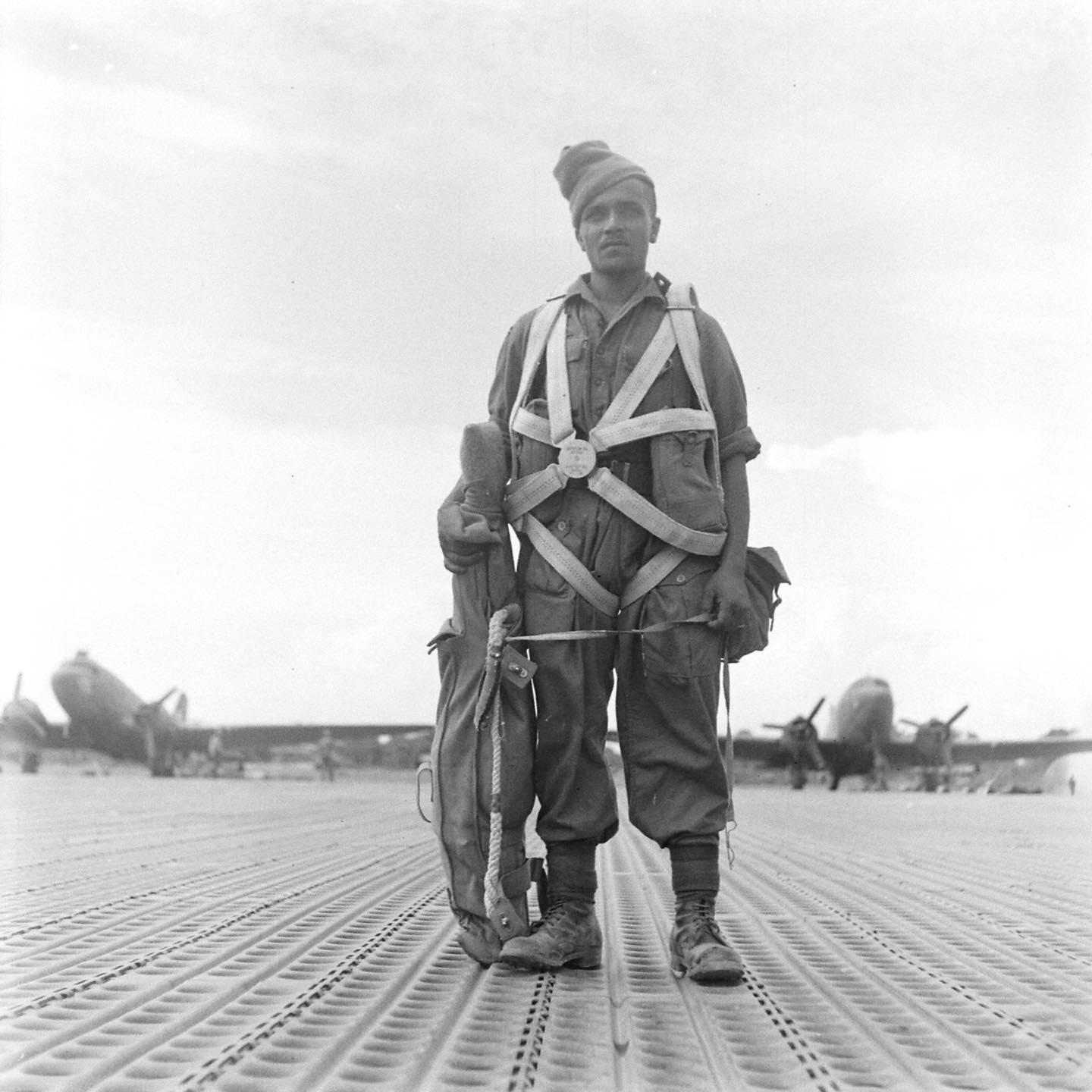 Gurkha Paratroopers Burma CBI Operation Dracula May 1 1945 LIFE Jack ...