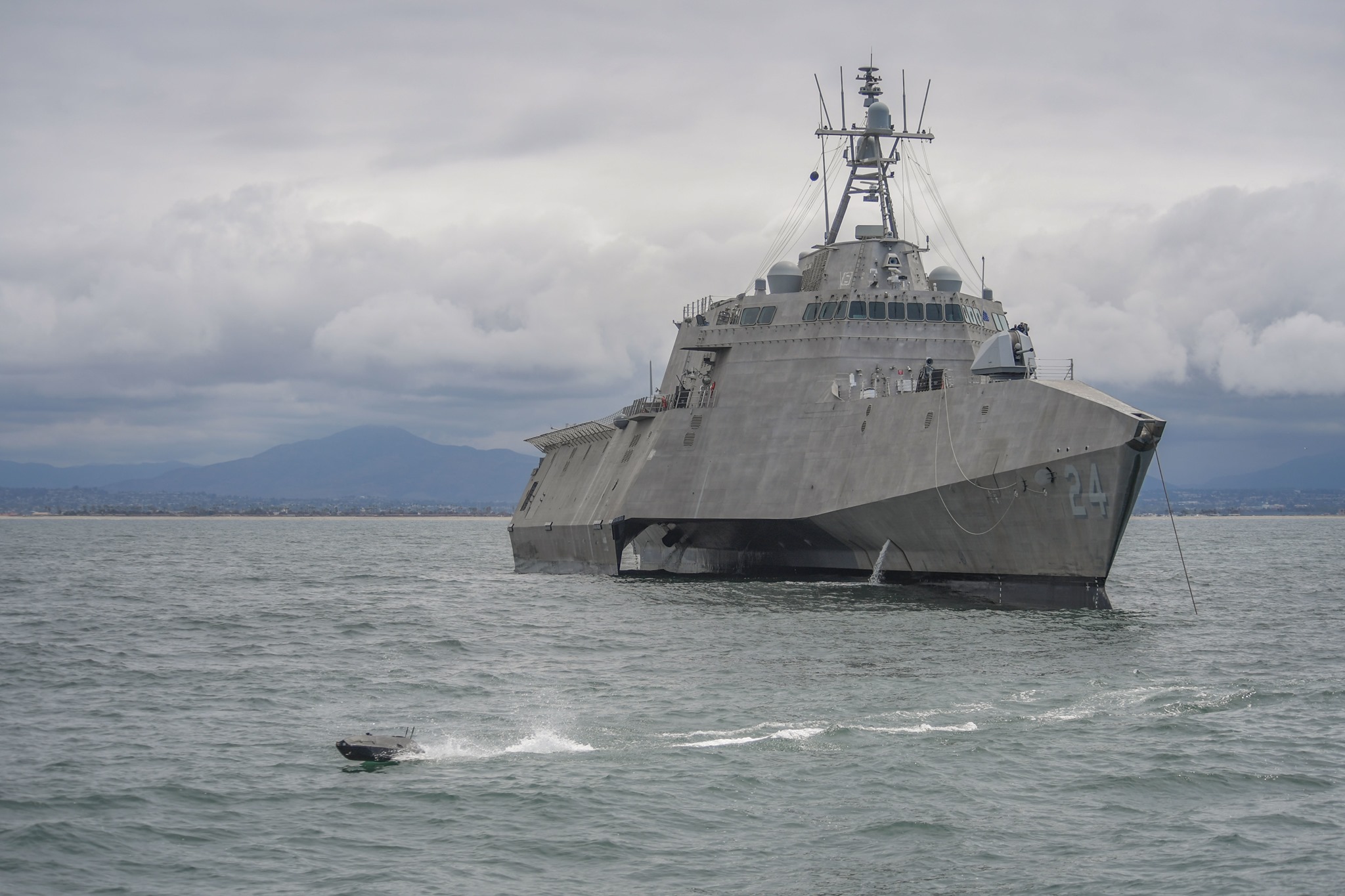 SeaLandAire ADARO USV USS Oakland LCS | laststandonzombieisland