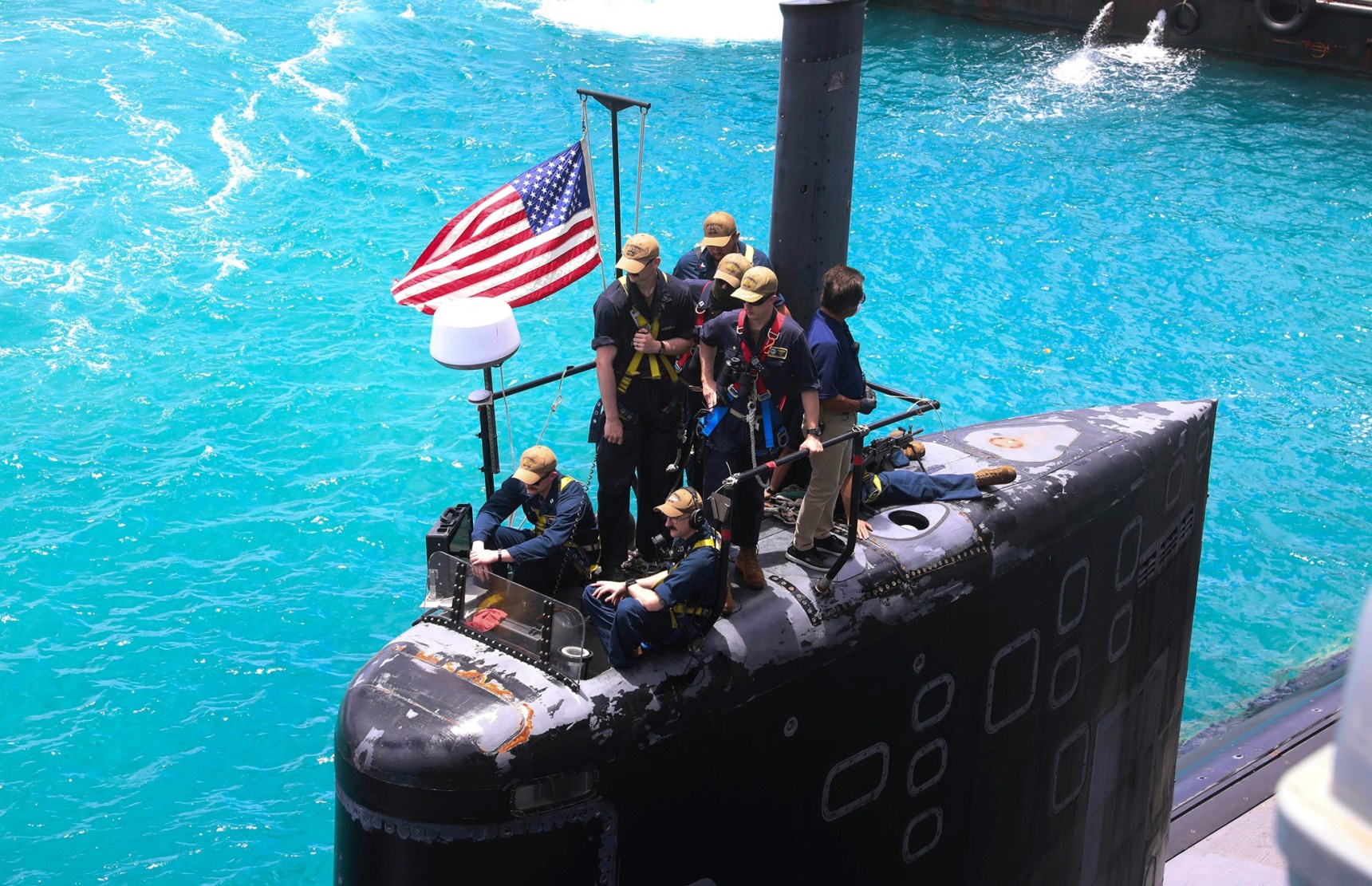 July 8, 2021) Sailors aboard the Los Angeles-class fast-attack ...
