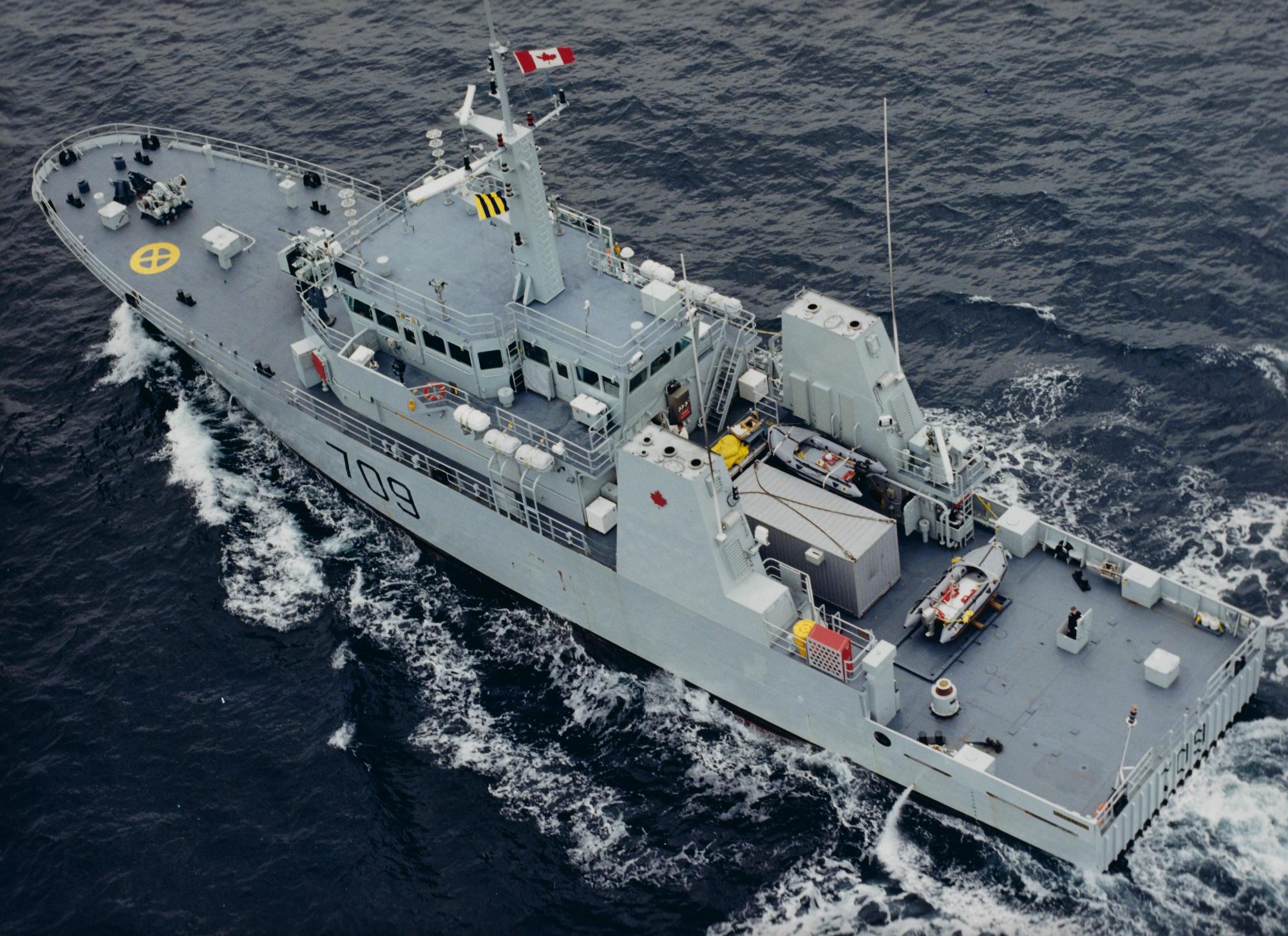 Canadian Kingston-class coastal defence vessel HMCS Saskatoon MM 709 ...