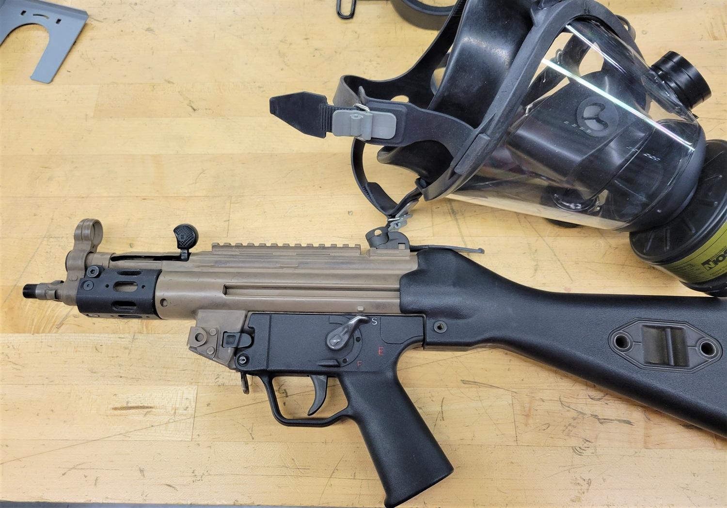 MP5 can host | laststandonzombieisland