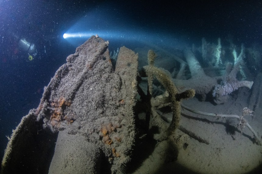 HMS Jason wreck a | laststandonzombieisland
