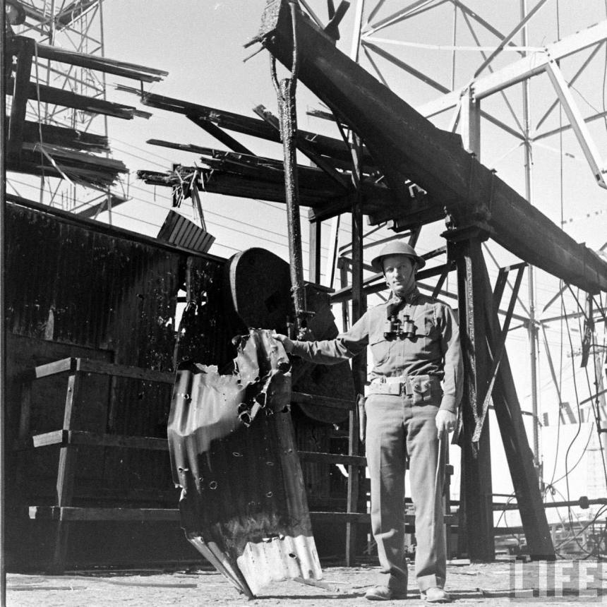 Japanese submarine bombard California | laststandonzombieisland