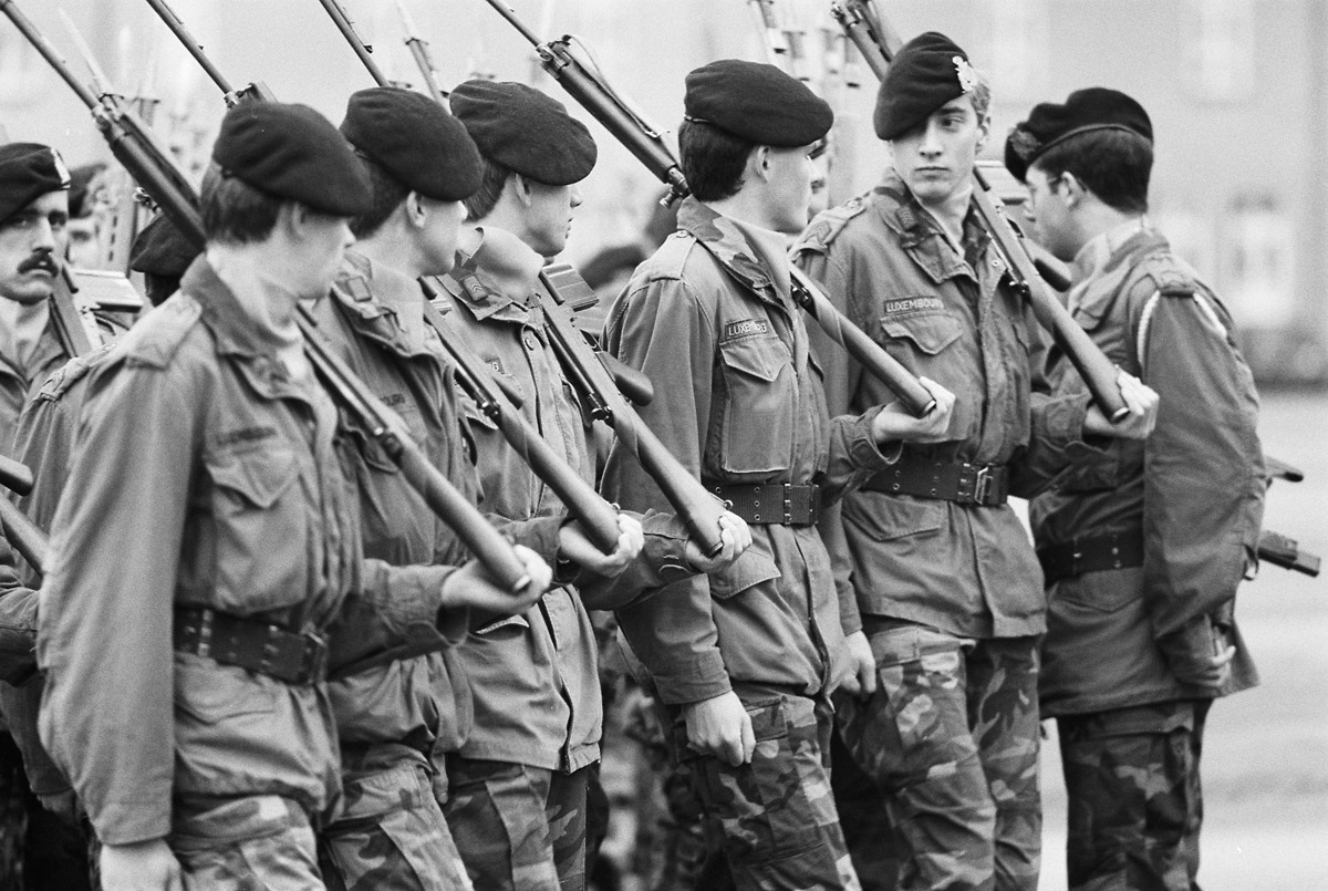 20190129_9_-_Lux_soldiers_on_parade__2_ | laststandonzombieisland