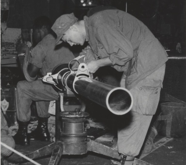 Marine M40 106mm recoilless rifle | laststandonzombieisland