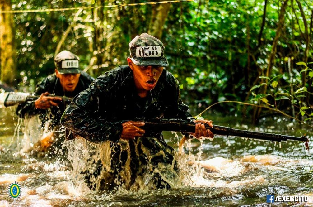 Brazilian army training Mauser rifles 2022 Exército Brasileiro e ...
