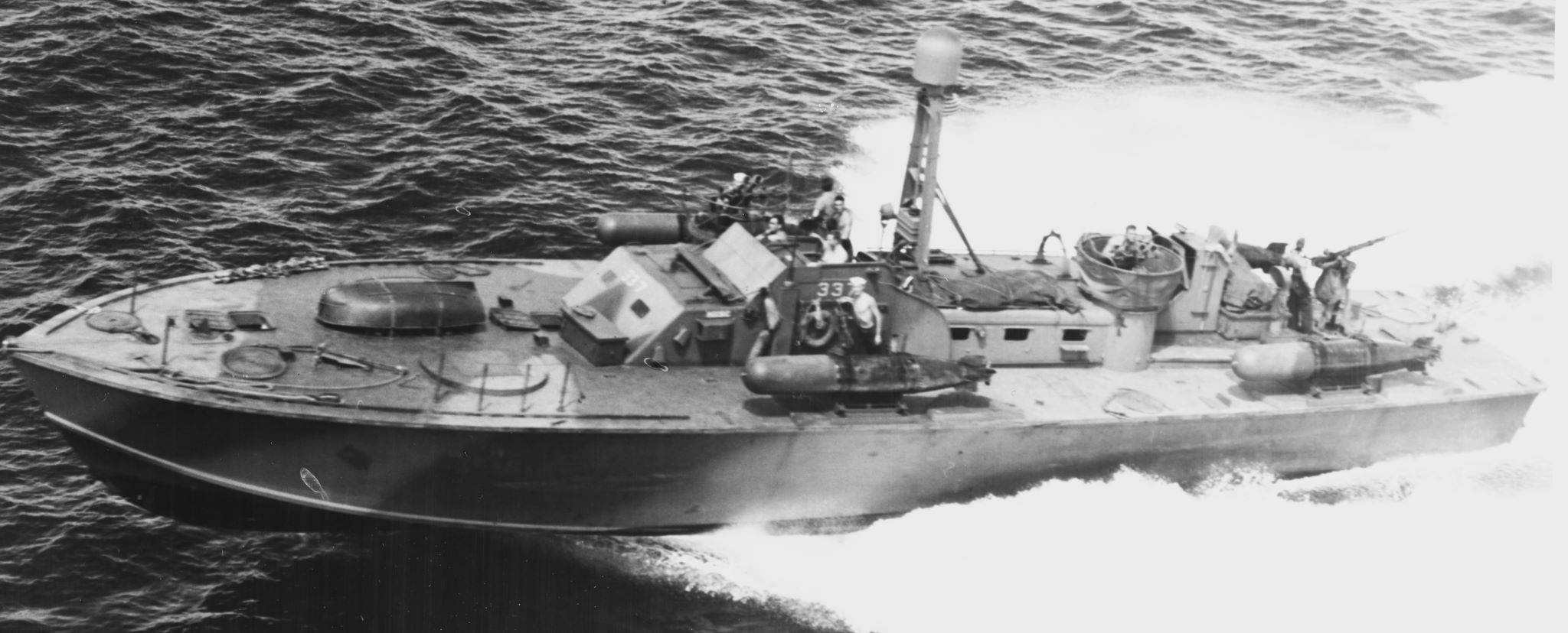 PT-boat 337 underway, 19 October 1943 80-G-85757 80 foot Elco ...
