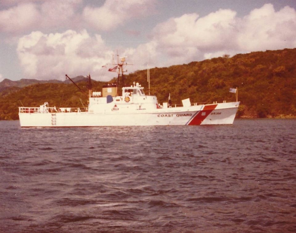 USCGC CAPE FOX 95316 Christmas in Grenada 1983 50 cal M2 christmas tree ...
