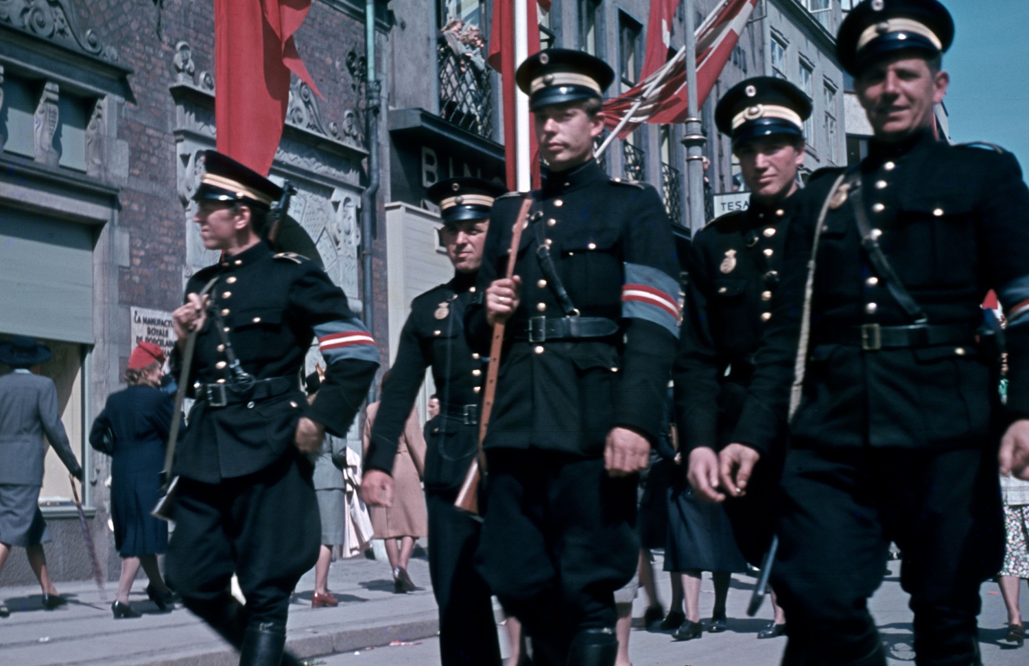 Copenhagen police officers May 1945 FHM-19023 | laststandonzombieisland
