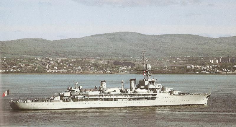 Le croiseur-école Jeanne d’Arc en 1964 au large de Québec joan of arc ...