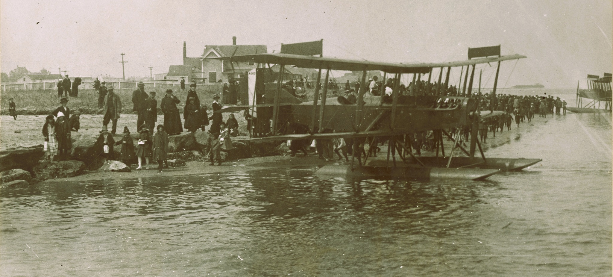 Curtiss R-6L Nantucket April 1918 165-ww-188A-033 | laststandonzombieisland