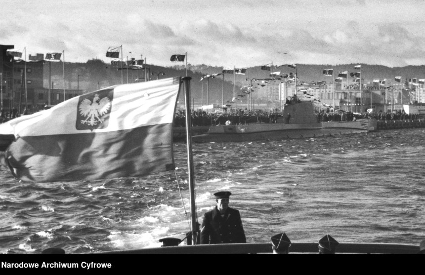 Polish submarine Orzel via Narodowe Archiwum Cyfrowe (6 ...