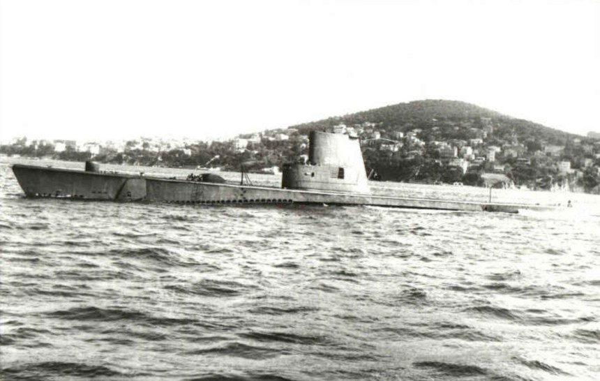 TCG Turgut Reis S-342 (Ex. USS Bergall SS-320) | laststandonzombieisland