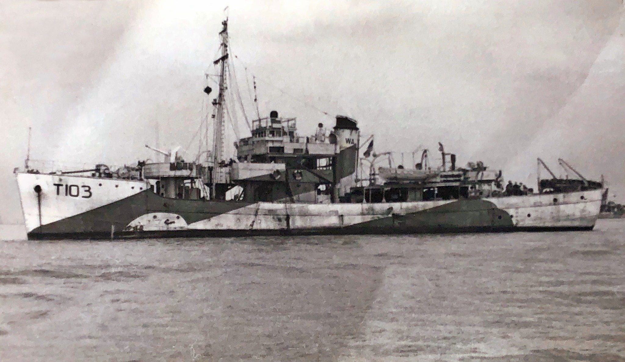 HMT Walnut tree class trawler | laststandonzombieisland