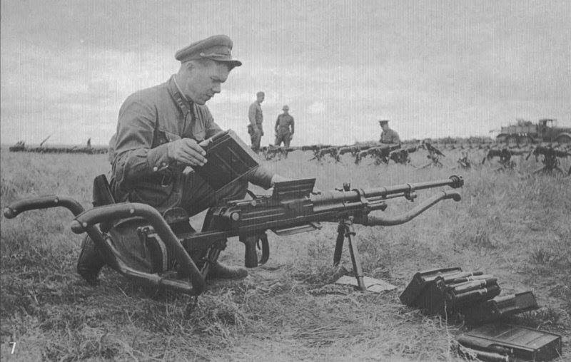 The deceptively massive Type 97 anti-tank rifle | laststandonzombieisland